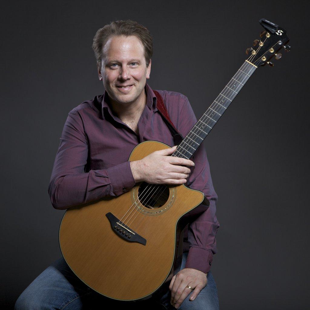 Gallery - Brian Gore: Guitar Poet